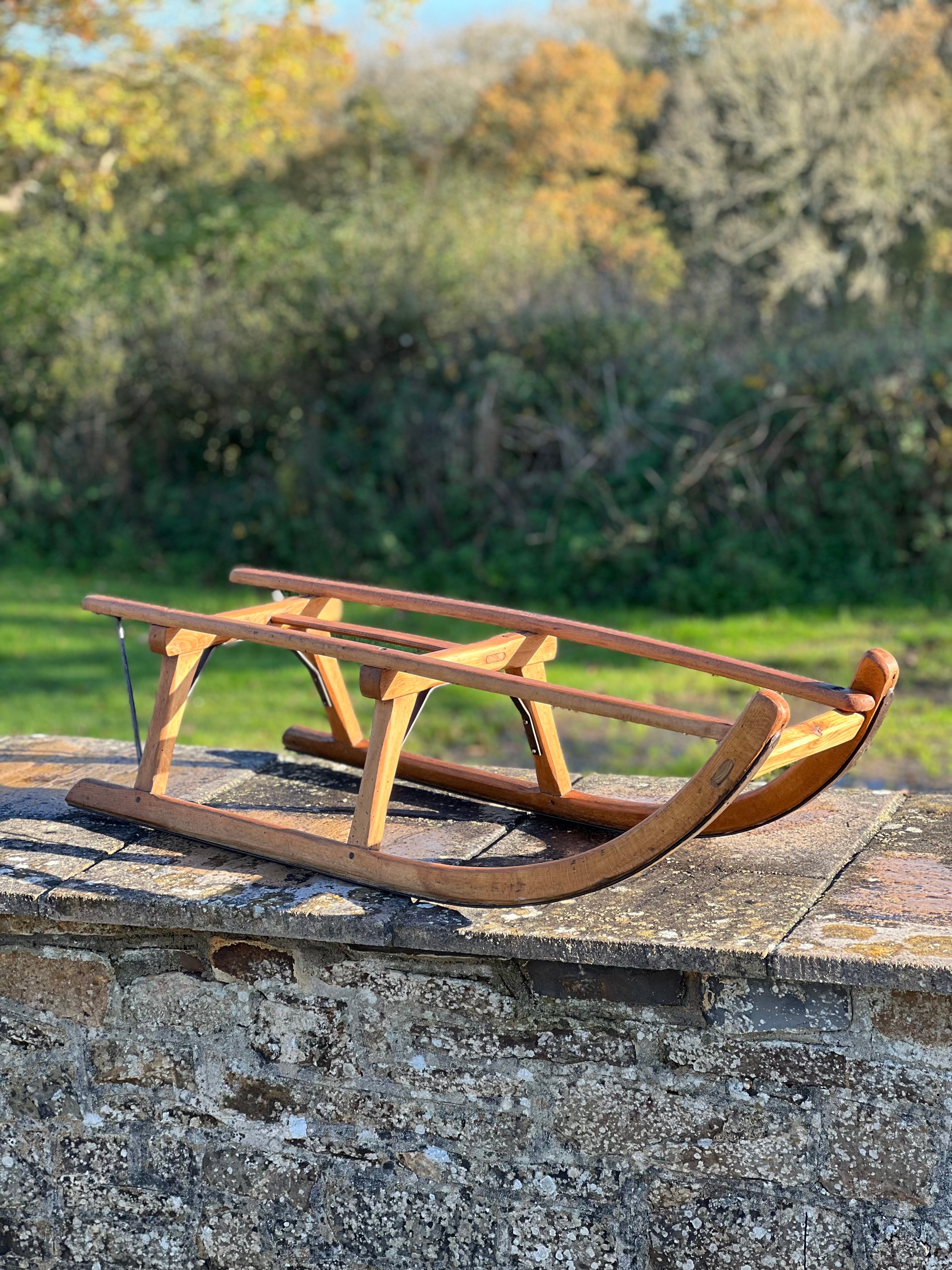 Vintage Wood Sled – Marvelwood